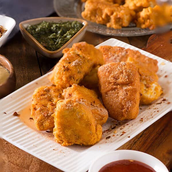 Stuffed Paneer Pakoda Recipe - My Tasty Curry