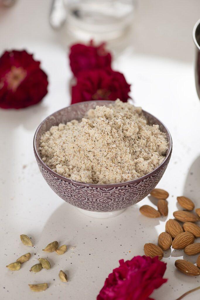 Homemade Thandai Powder - mytastycurry.com